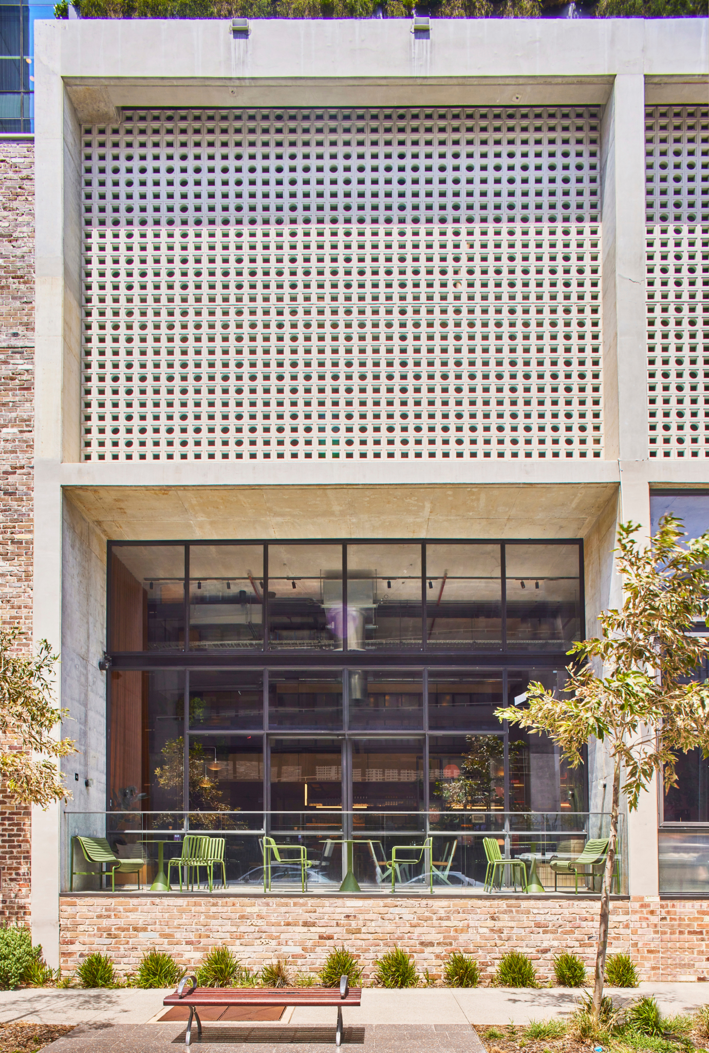 Moxy Sydney Airport Hotel - GroupGSA