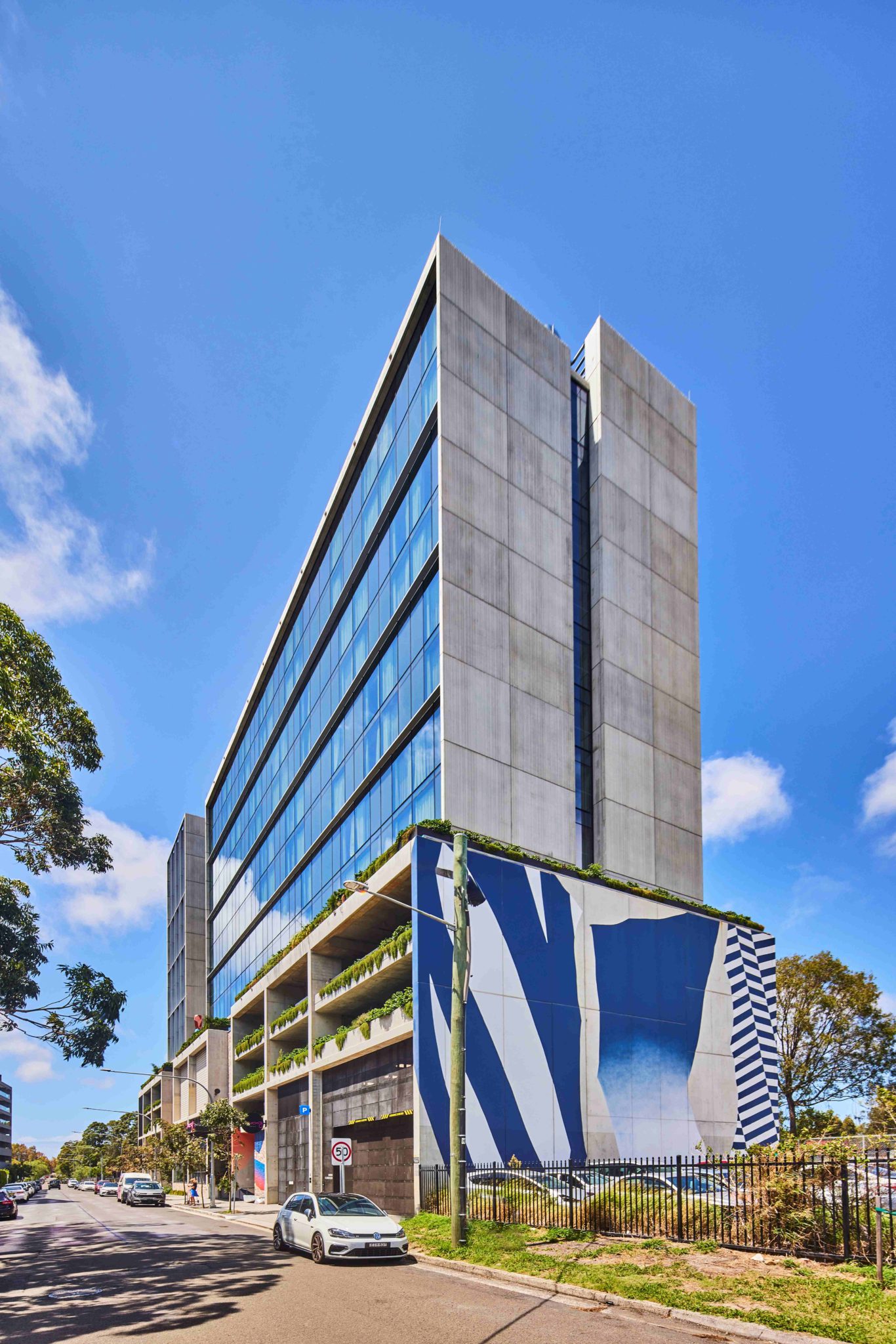 Moxy Sydney Airport Hotel - GroupGSA