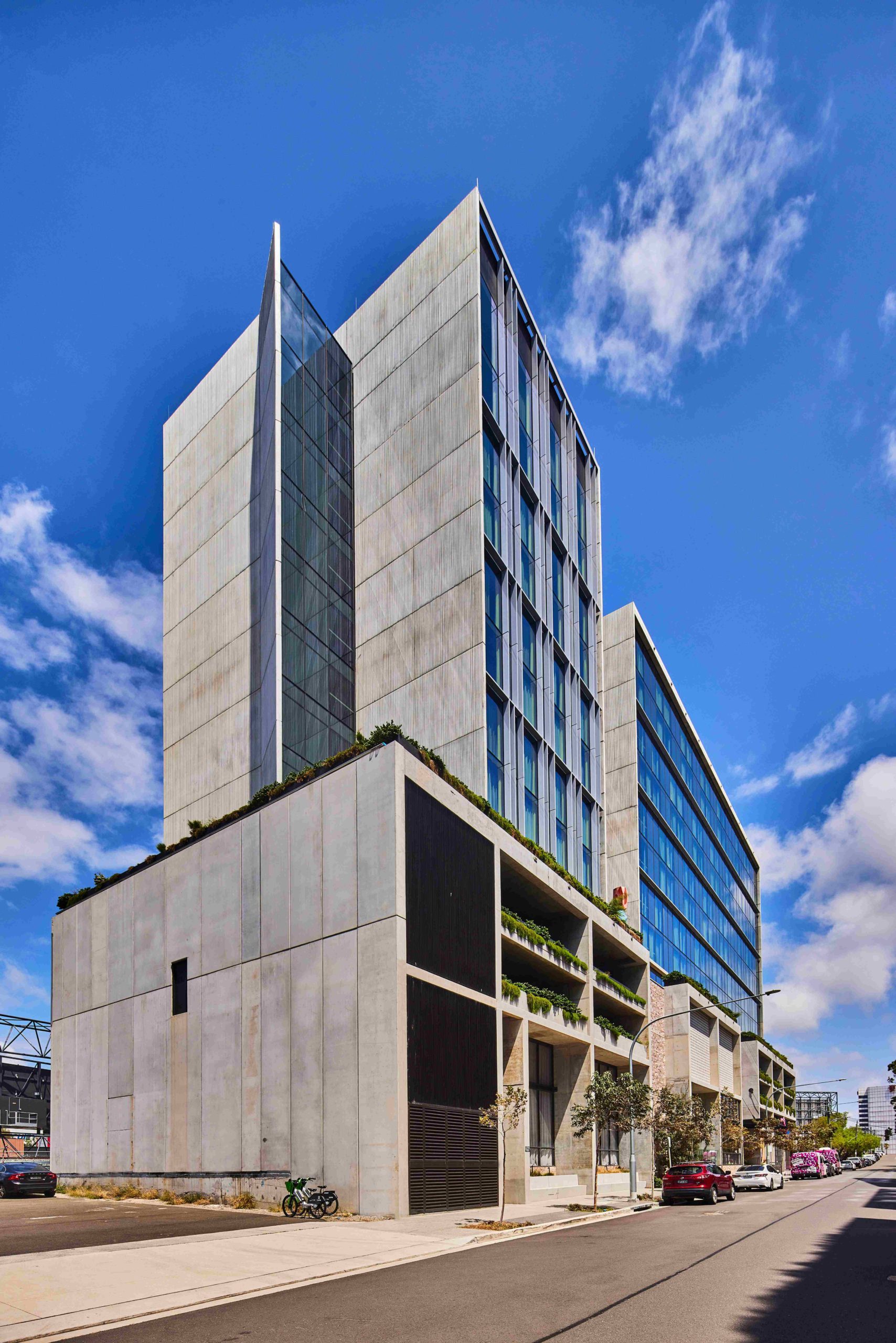 Moxy Sydney Airport Hotel - GroupGSA